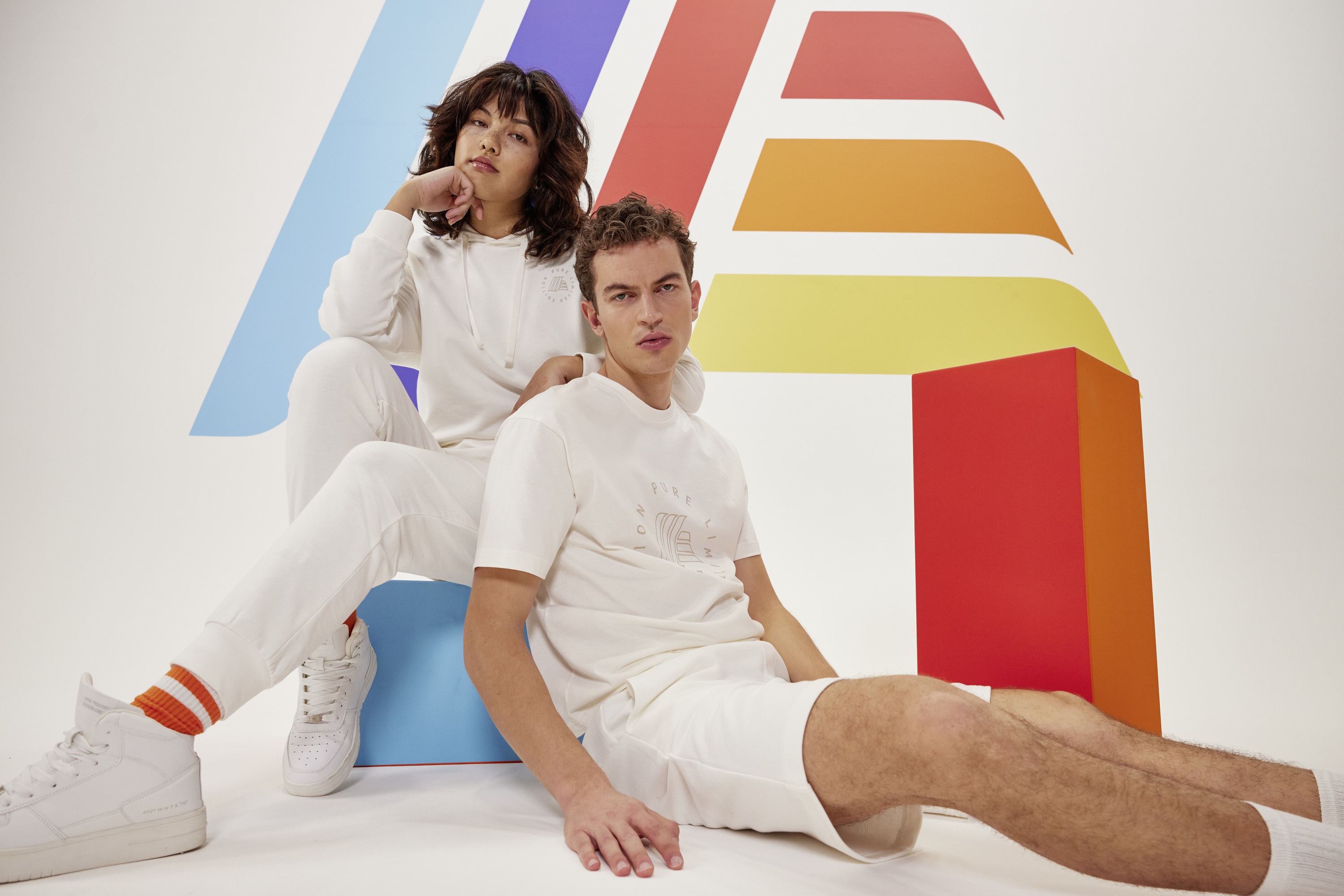 Kultmode zum Kultpreis: Neue ALDImania Kollektion wieder limitiert bei ALDI SÜD erhältlich